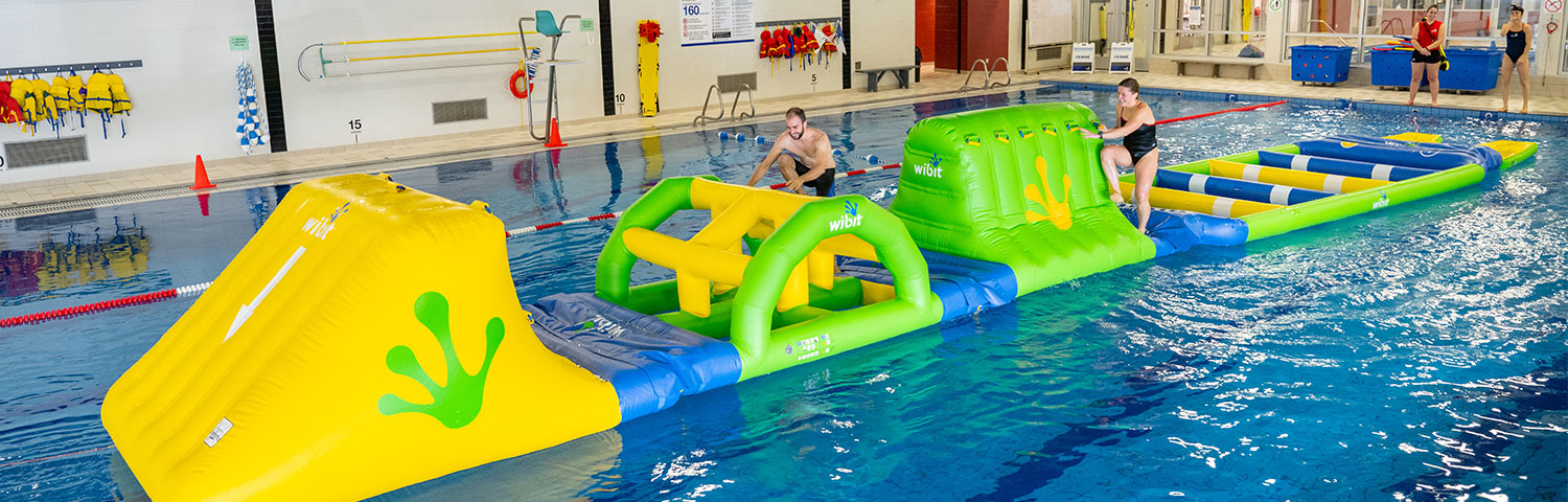 Bain libre avec structure gonflable